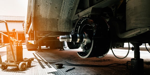 Types of Industrial Oil: How to Choose the Right One for your Equipment? - Valvoline™ Global KSA ...